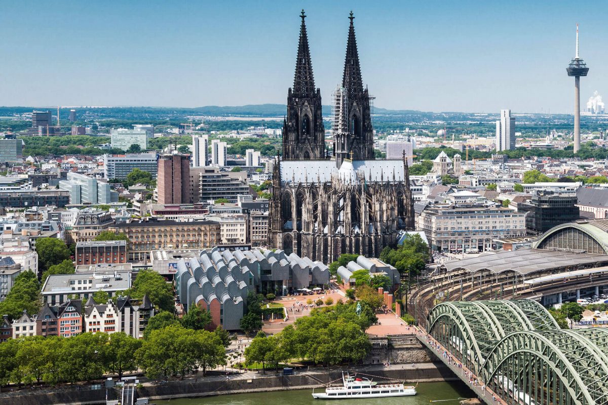 Start - Die Peterhoff-Gruppe